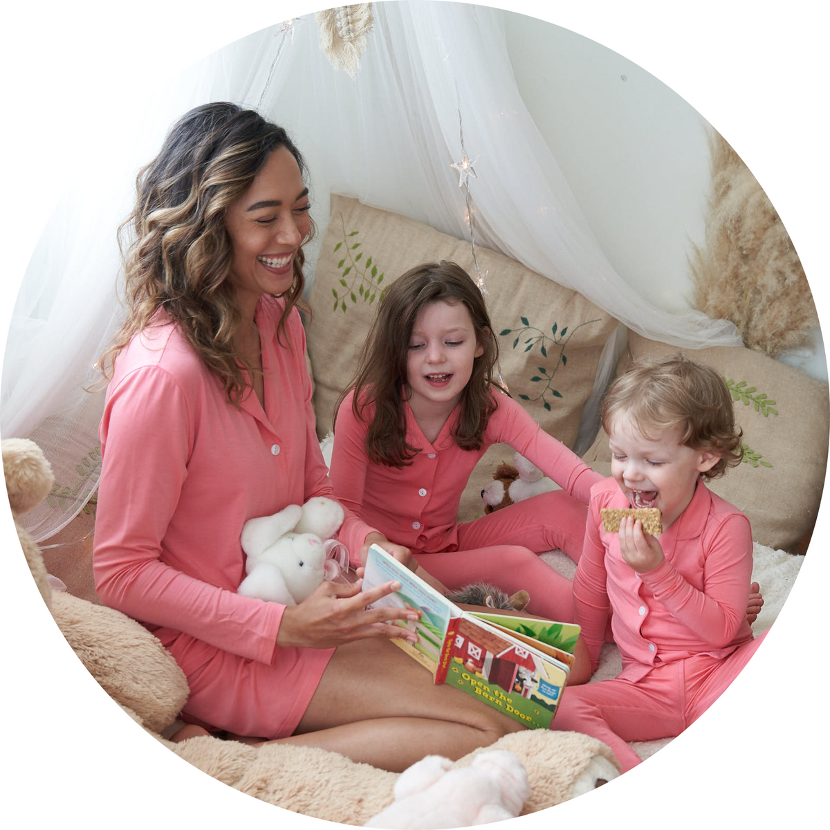 3 Great Reasons To Wear Matching Pajamas | Weekend Vibe Blog
